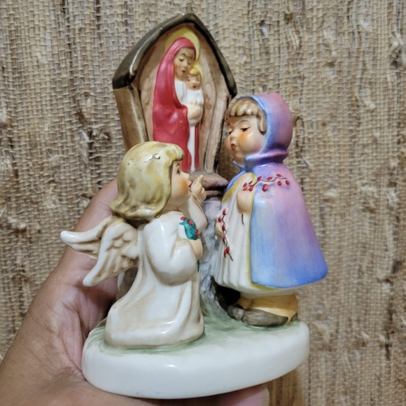 Goebel | Art | Goebel Figurine Little Girl And Angel At Roadside Mary ...